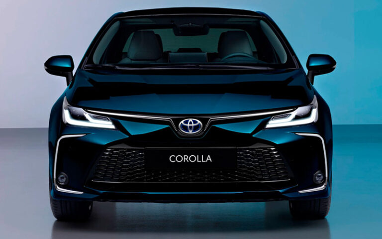 Toyota Corolla 2024: o ícone se reinventa sem perder a essência ...